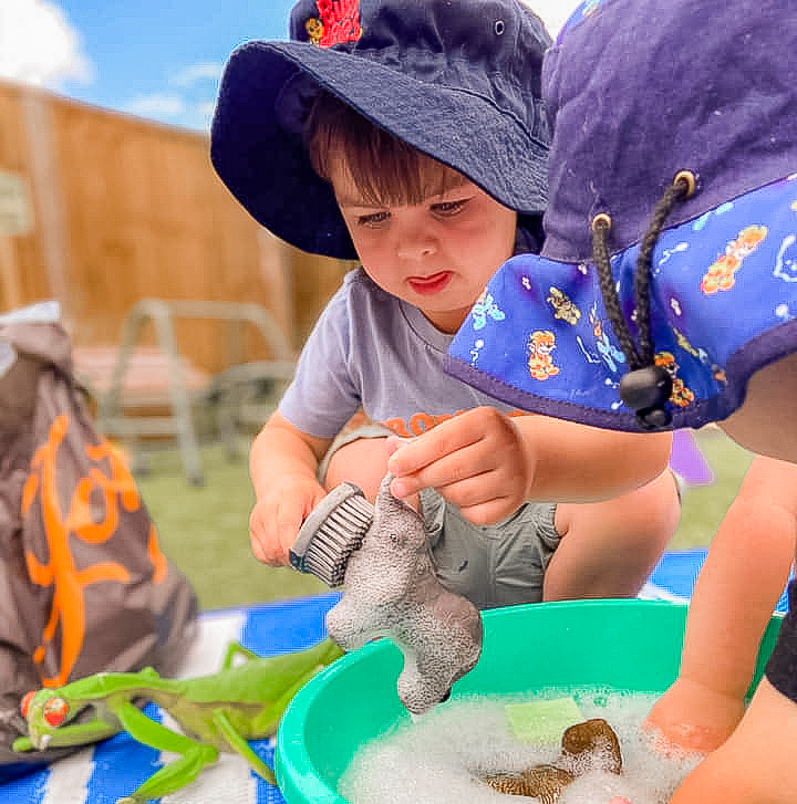 Benefits of Water Play for Young Children | Busy Bees